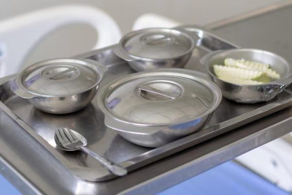 Hospital Food Trays & Healthcare Disposable Tableware: Safe, Hygienic ...